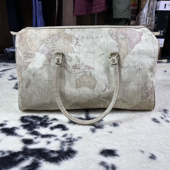 Gitano | Bags | Gitano Vintage 991 New World Views World Map Duffle Bag ...